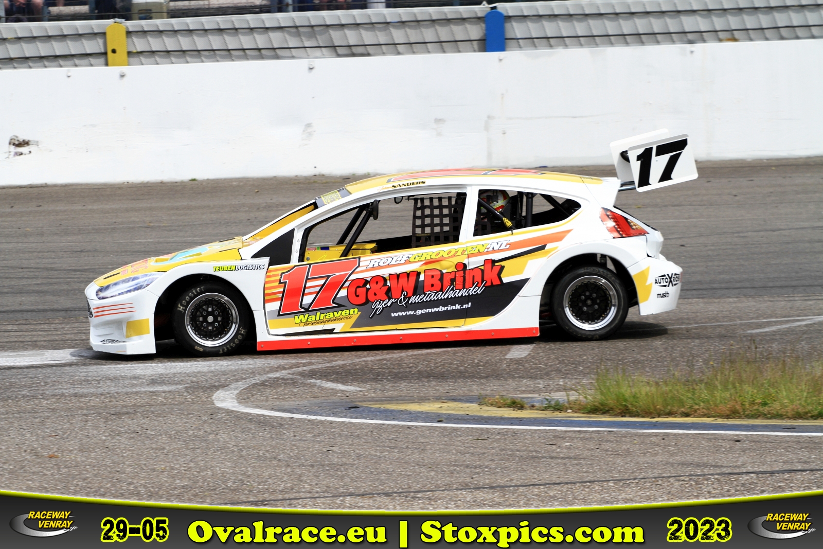 Pfingstracing Venray – Ovalrace Autospeedway